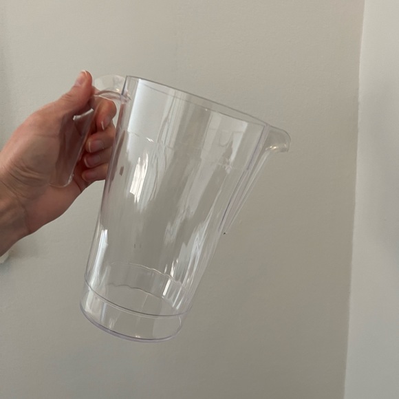 Dining | Plastic Pitchers | Poshmark